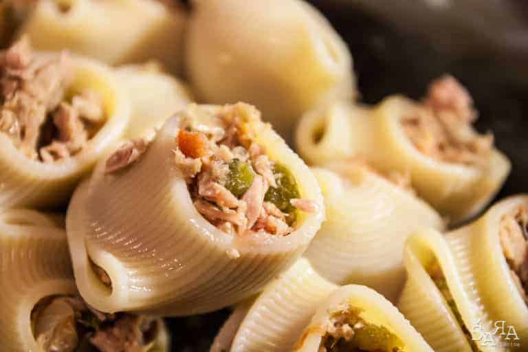 Massa de concha recheada com atum - Chocolate a mais